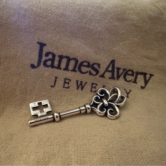 James Avery | Jewelry | James Avery Silver Fleurdelis Key Pendant ...